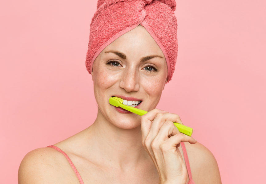 Y-Brush: a revolutionary electric toothbrush that cleans teeth in just ...